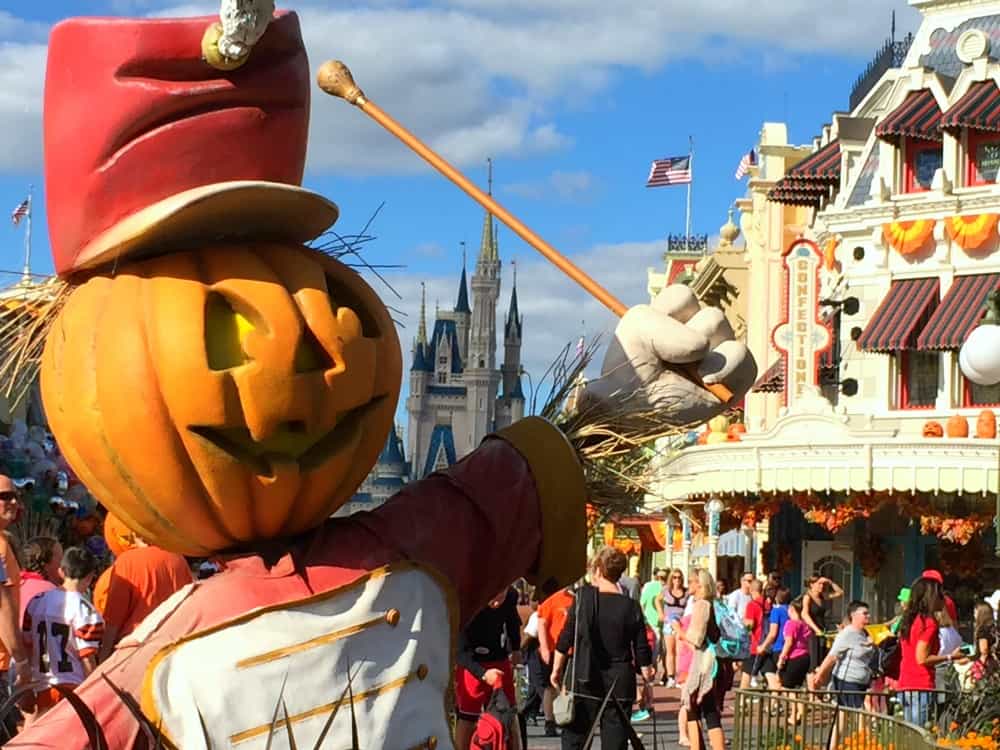 How to Make the Most of the Holidays at Walt Disney World - Sand and Snow