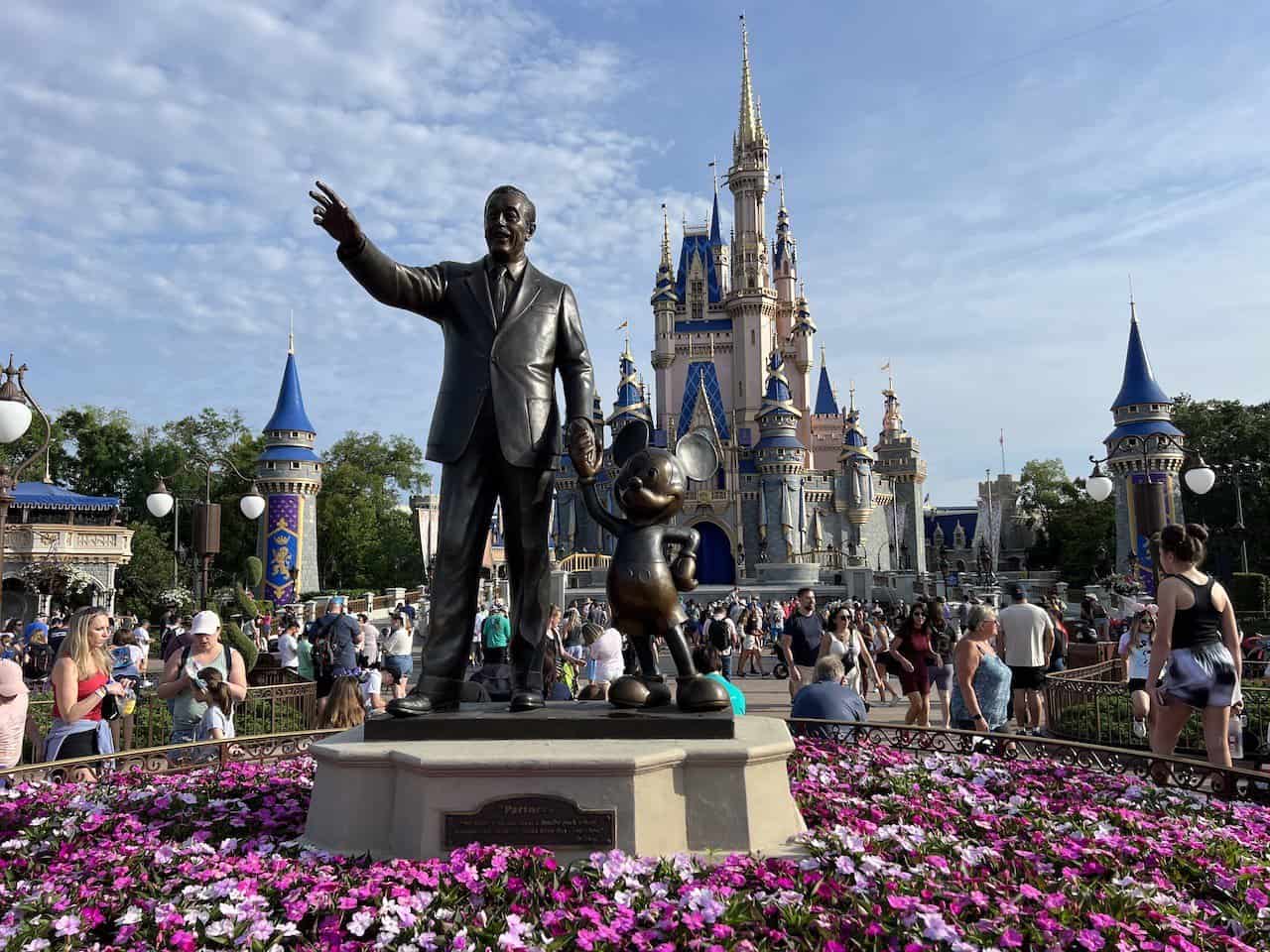 The 12 Best Weeks to Visit Disney World - Start Booking Now - Sand and Snow